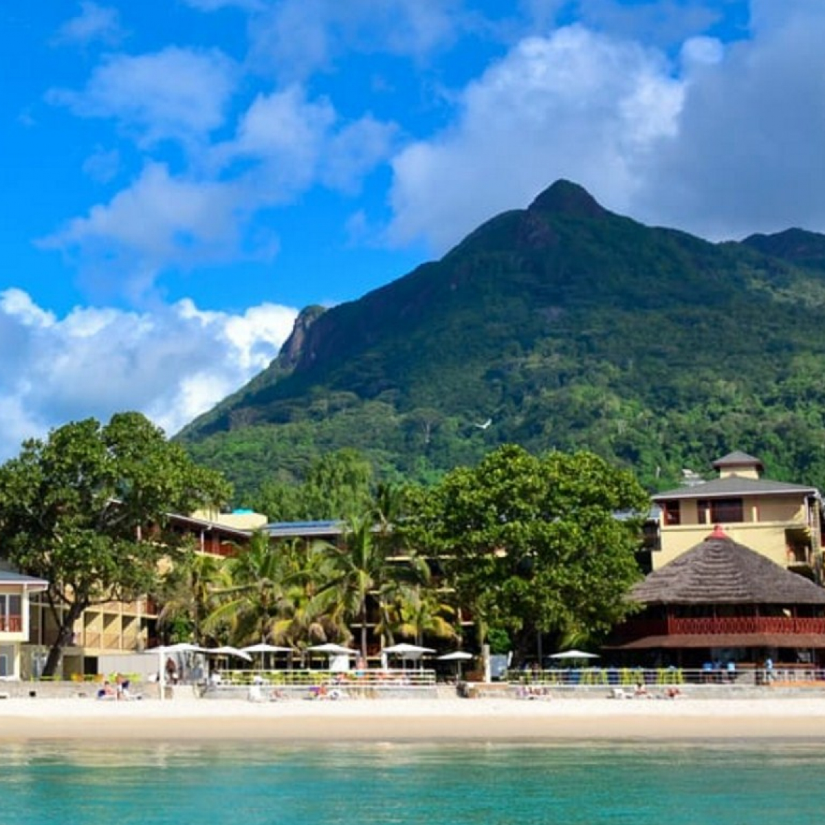 Coral Strand Smart Choice Hotel, Seychelles - Wiotto.com