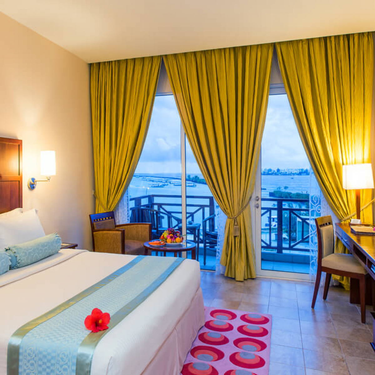 Hulhule Island Hotel, Maldives - Wiotto.com